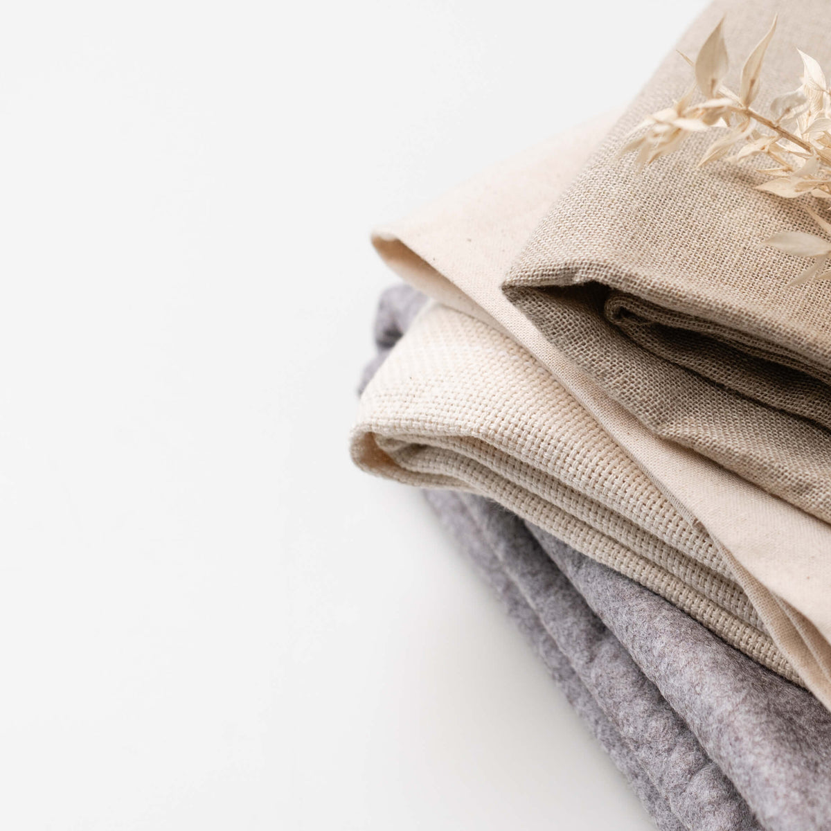 A beginners’ guide to punch needle fabrics – Whole Punching